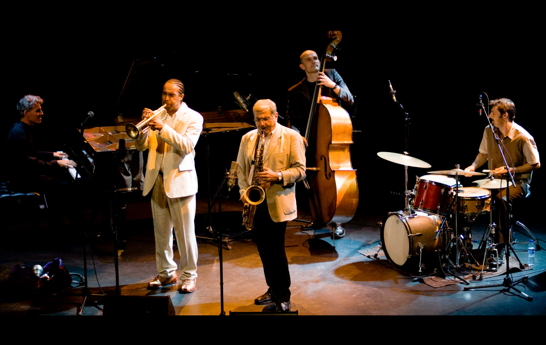 Ronald Baker Quintet - Un groupe du label Cristal Records